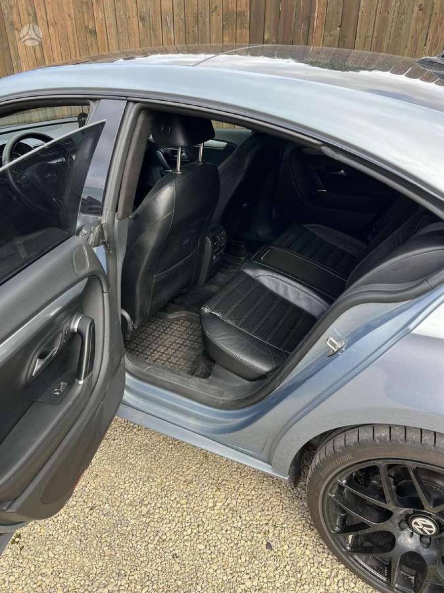 Blue Volkswagen CC / Passat CC 2010 in Plunge, with an engine capacity of 2.00 L and mileage of 293 thousand km for 5499 €, photo 16 on AUTOMOTO.COM.LV