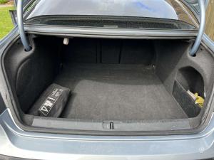 Blue Volkswagen CC / Passat CC 2010 in Plunge, with an engine capacity of 2.00 L and mileage of 293 thousand km for 5499 €, photo 17 on AUTOMOTO.COM.LV