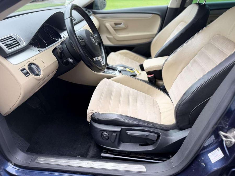 Blue Volkswagen CC / Passat CC 2013 in Kazlu Ruda, with an engine capacity of 2.00 L and mileage of 202 thousand km for 7999 €, photo 7 on AUTOMOTO.COM.LV