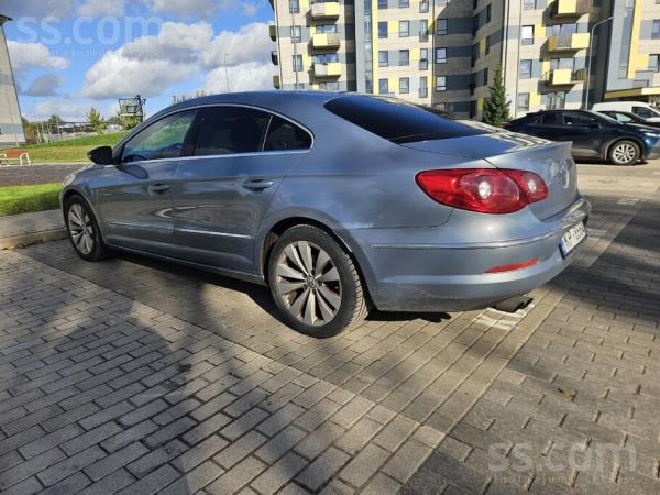 Volkswagen CC / Passat CC 2009 in Valmiera on AUTOMOTO.COM.LV Blue Volkswagen CC / Passat CC 2009 in Valmiera, with an engine capacity of 2.00 L and mileage of 440 thousand km for 1950 €, photo 4 on AUTOMOTO.COM.LV