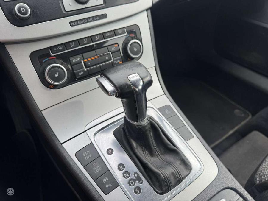 Zils Volkswagen CC / Passat CC 2009 Kauņa, ar dzinēja tilpumu 2.00 L un nobraukumu 490 tūkst. km par 2250 €, foto 11 vietnē AUTOMOTO.COM.LV