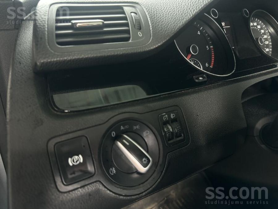 Синий Фольксваген CC / Passat CC 2009 в Рига, объемом двигателя 2.00 л и пробегом 325 тыс. км за 1890 €, фото 18 на AUTOMOTO.COM.LV