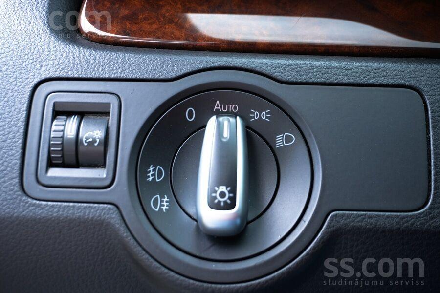 Синий Фольксваген CC / Passat CC 2011 в Рига, объемом двигателя 2.00 л и пробегом 285 тыс. км за 2990 €, фото 13 на AUTOMOTO.COM.LV