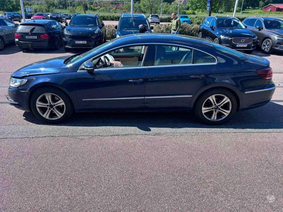 Синий Фольксваген CC / Passat CC 2012 в Каунас, объемом двигателя 1.40 л и пробегом 189 тыс. км за 2900 €, фото 4 на AUTOMOTO.COM.LV