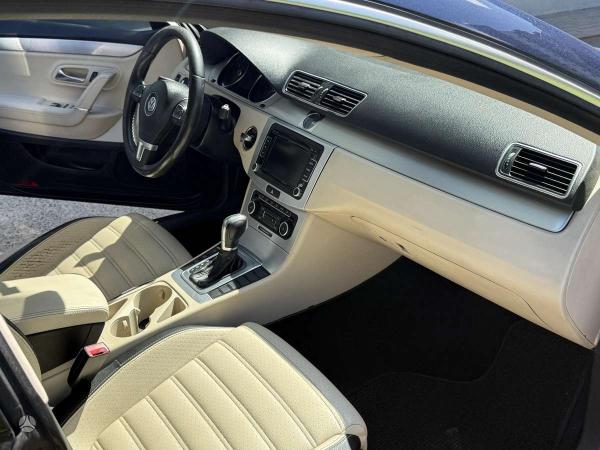 Zils Volkswagen CC / Passat CC 2013 Viļņa, ar dzinēja tilpumu 2.00 L un nobraukumu 270 tūkst. km par 3000 €, foto 10 vietnē AUTOMOTO.COM.LV