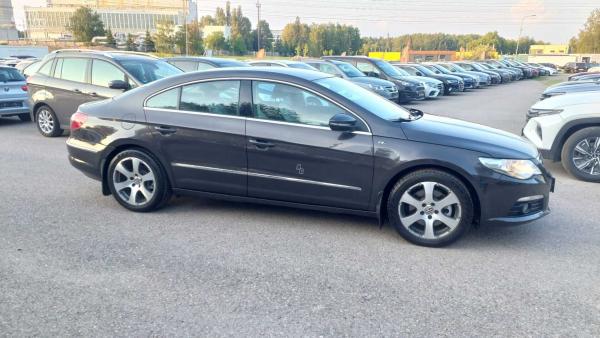 Brown Volkswagen CC / Passat CC 2009 in Kaunas, with an engine capacity of 2.00 L and mileage of 237 thousand km for 6150 €, photo 7 on AUTOMOTO.COM.LV