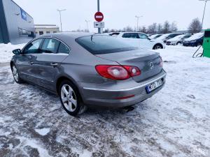 Brown Volkswagen CC / Passat CC 2010 in Siauliai, with an engine capacity of 2.00 L and mileage of 302 thousand km for 4200 €, photo 5 on AUTOMOTO.COM.LV