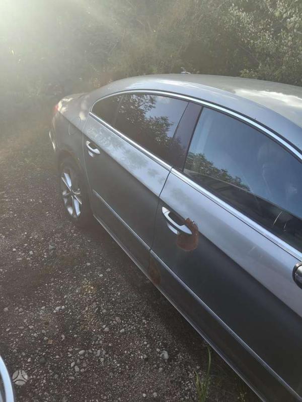 Brown Volkswagen CC / Passat CC 2008 in Moletai, with an engine capacity of 1.97 L and mileage of 400 thousand km for 1800 €, photo 6 on AUTOMOTO.COM.LV