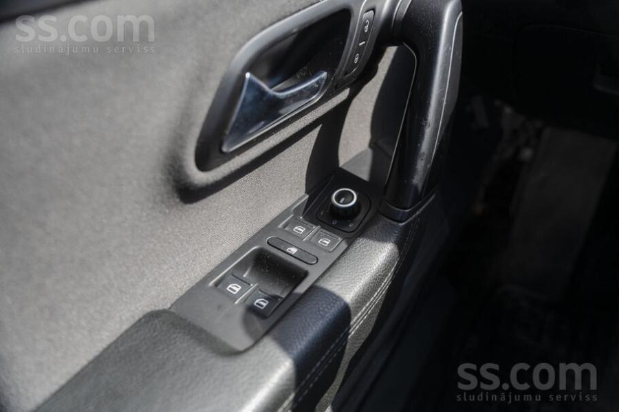 Brūns Volkswagen CC / Passat CC 2010 Rīga, ar dzinēja tilpumu 2.00 L un nobraukumu 409 tūkst. km par 5290 €, foto 26 vietnē AUTOMOTO.COM.LV