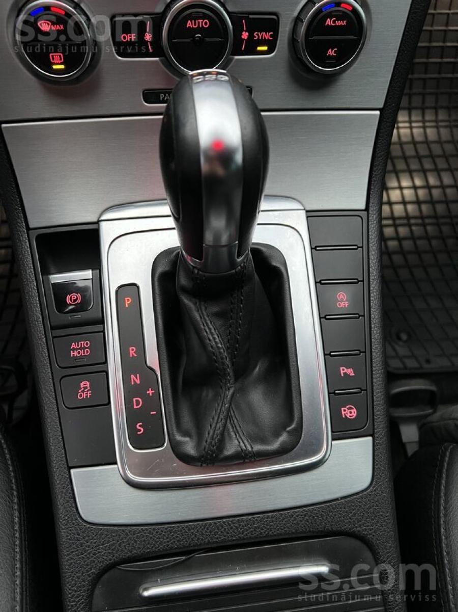 Brūns Volkswagen CC / Passat CC 2012 Jēkabpils, ar dzinēja tilpumu 2.00 L un nobraukumu 270 tūkst. km par 6600 €, foto 17 vietnē AUTOMOTO.COM.LV