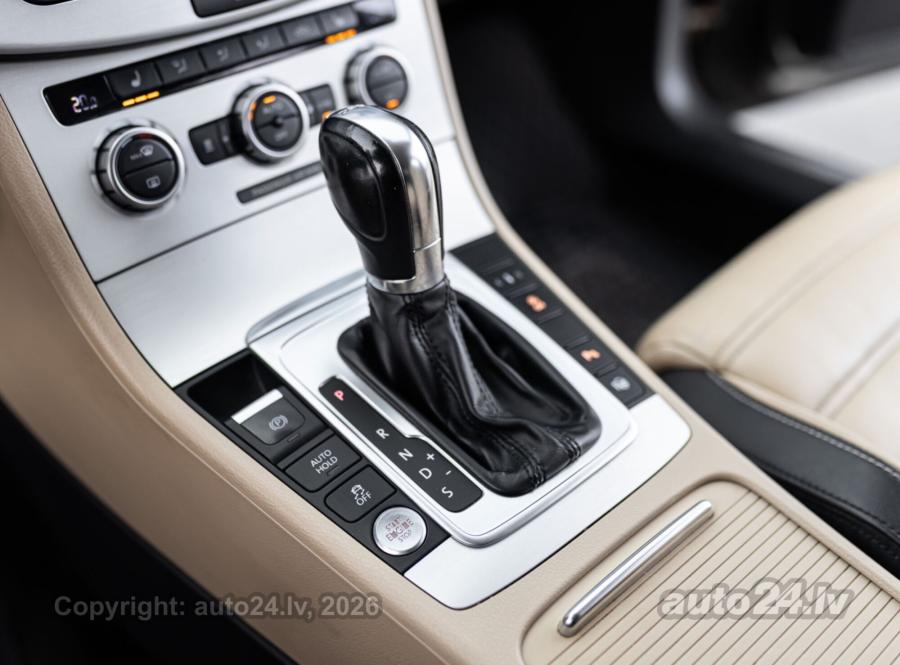 Brown Volkswagen CC / Passat CC 2012 in Tallinn, with an engine capacity of 2.00 L and mileage of 273 thousand km for 7999 €, photo 16 on AUTOMOTO.COM.LV