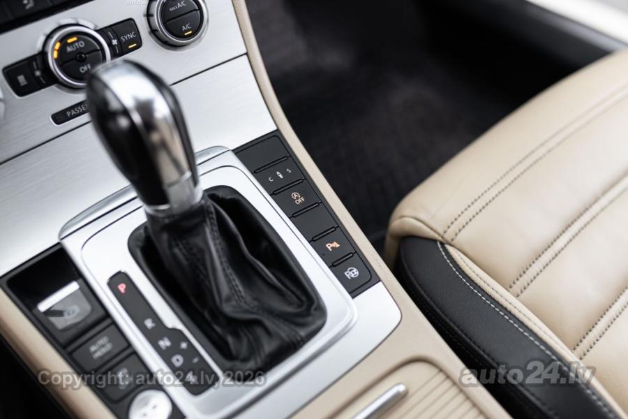 Brown Volkswagen CC / Passat CC 2012 in Tallinn, with an engine capacity of 2.00 L and mileage of 273 thousand km for 7999 €, photo 17 on AUTOMOTO.COM.LV