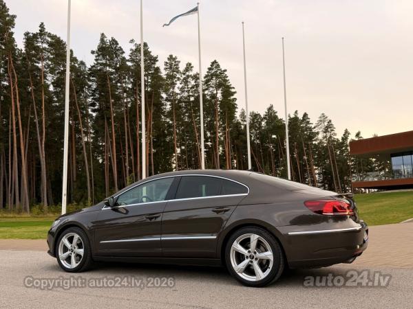 Brown Volkswagen CC / Passat CC 2013 in Parnu, with an engine capacity of 2.00 L and mileage of 280 thousand km for 9000 €, photo 4 on AUTOMOTO.COM.LV