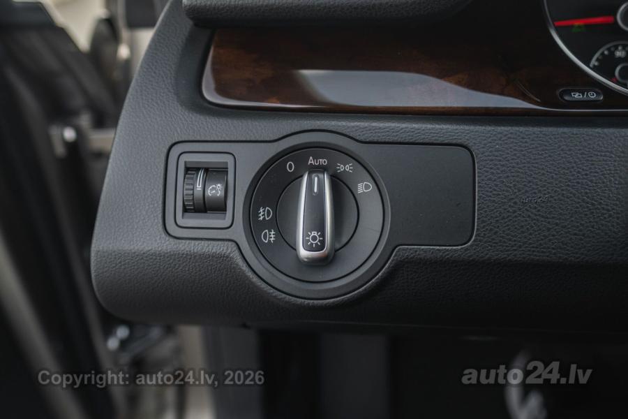 Коричневый Фольксваген CC / Passat CC 2014 в Таллин, объемом двигателя 2.00 л и пробегом 241 тыс. км за 8000 €, фото 24 на AUTOMOTO.COM.LV