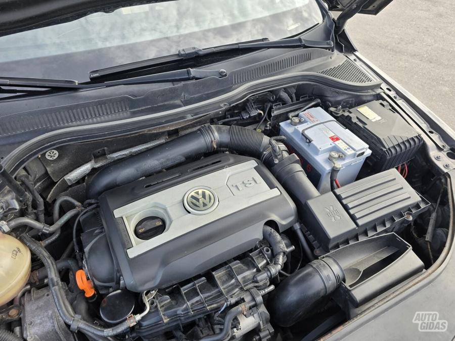 Volkswagen CC / Passat CC 2009 Klaipėda, ar dzinēja tilpumu 2.00 L un nobraukumu 329 tūkst. km par 3150 €, foto 14 vietnē AUTOMOTO.COM.LV