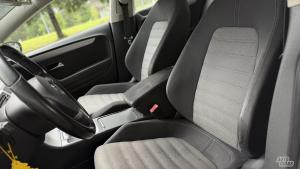 Volkswagen CC / Passat CC 2010 in Vilnius, with an engine capacity of 1.80 L and mileage of 279 thousand km for 2350 €, photo 14 on AUTOMOTO.COM.LV