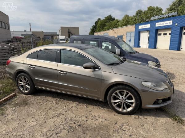 Volkswagen CC / Passat CC 2010 in Siauliai, with an engine capacity of 2.00 L and mileage of 207 thousand km for 1050 €, photo 4 on AUTOMOTO.COM.LV
