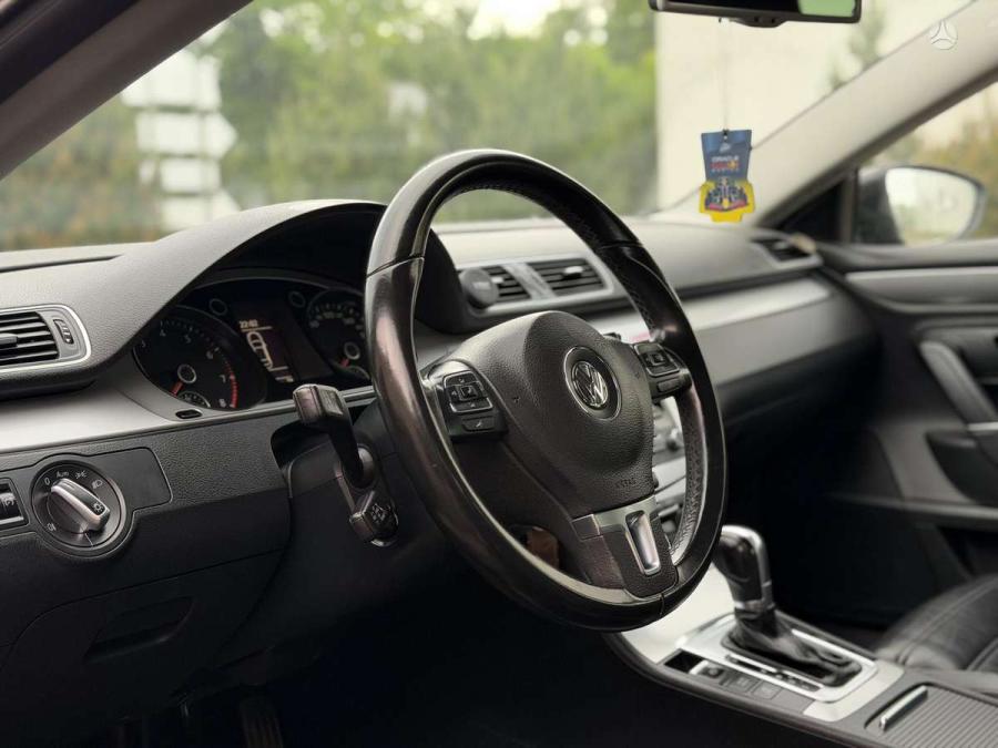 Volkswagen CC / Passat CC 2011 in Kaunas, with an engine capacity of 1.80 L and mileage of 269 thousand km for 5000 €, photo 7 on AUTOMOTO.COM.LV