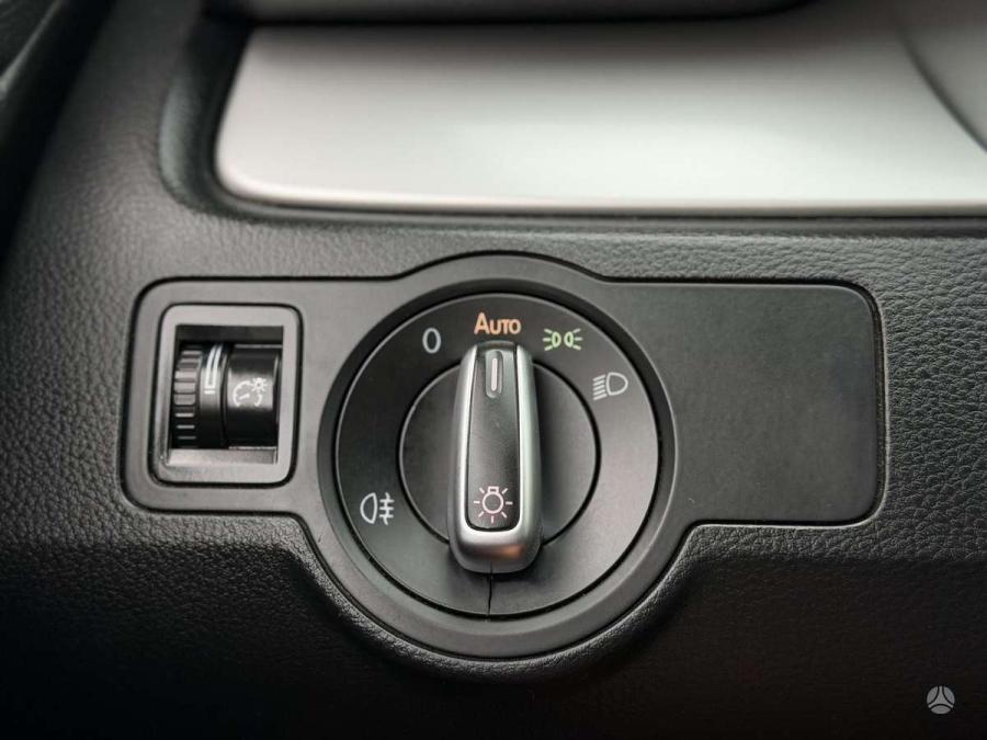 Volkswagen CC / Passat CC 2011 in Kaunas, with an engine capacity of 1.80 L and mileage of 269 thousand km for 5000 €, photo 16 on AUTOMOTO.COM.LV