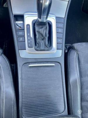Volkswagen CC / Passat CC 2012 in Elektrenai, with an engine capacity of 1.97 L and mileage of 281 thousand km for 5500 €, photo 13 on AUTOMOTO.COM.LV