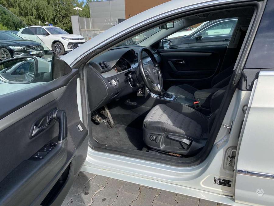 Grey Volkswagen CC / Passat CC 2008 in Vilnius, with an engine capacity of 1.80 L and mileage of 215 thousand km for 3700 €, photo 11 on AUTOMOTO.COM.LV