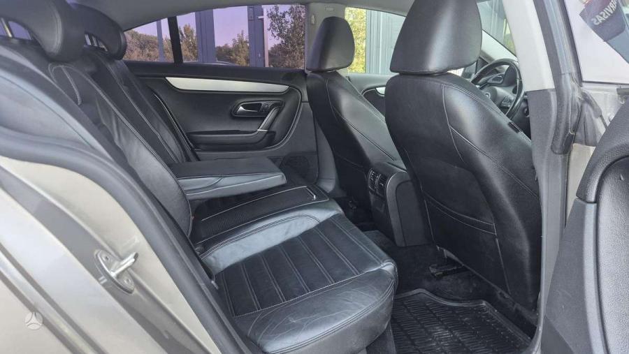 Grey Volkswagen CC / Passat CC 2009 in Klaipeda, with an engine capacity of 1.98 L and mileage of 204 thousand km for 1999 €, photo 14 on AUTOMOTO.COM.LV