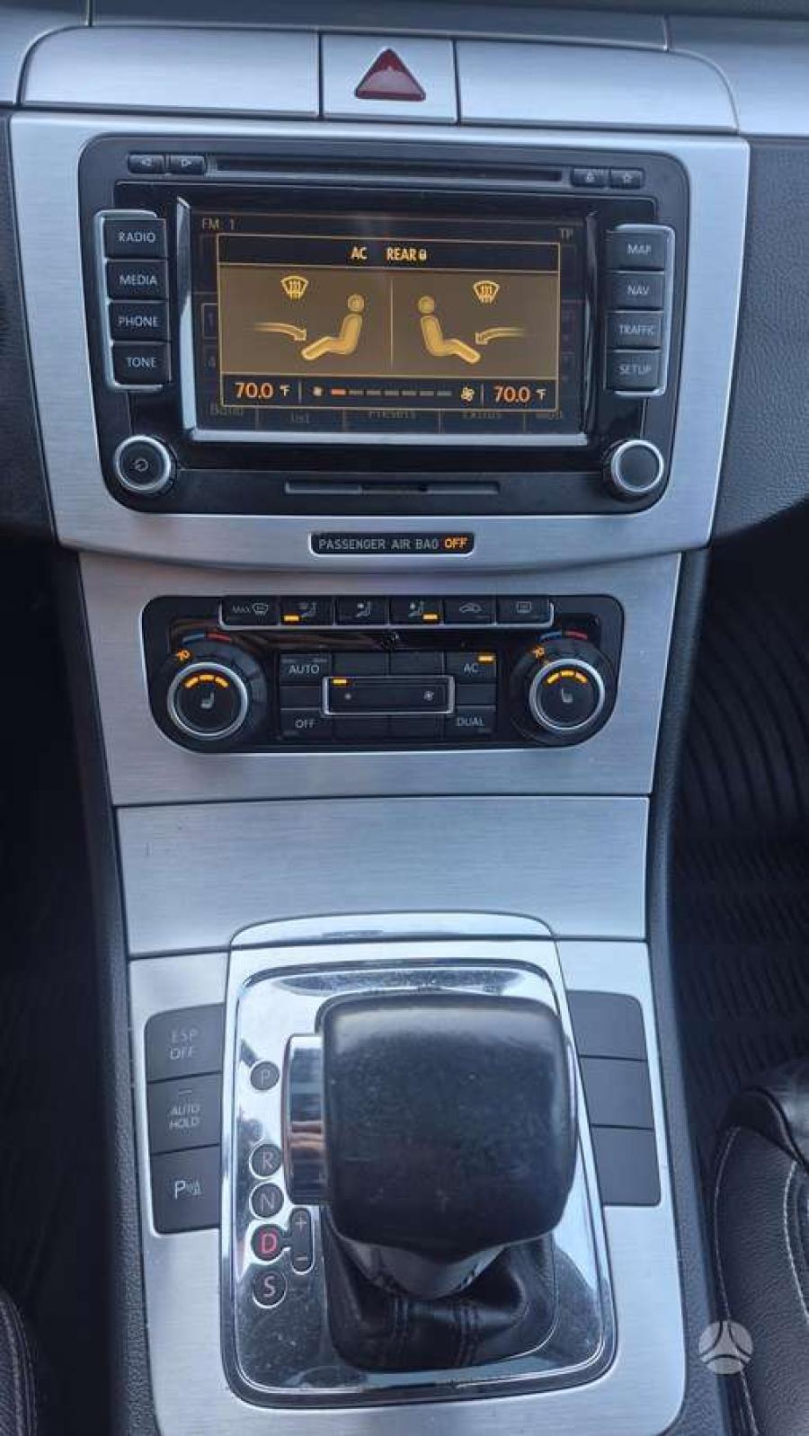 Grey Volkswagen CC / Passat CC 2009 in Klaipeda, with an engine capacity of 1.98 L and mileage of 204 thousand km for 1999 €, photo 15 on AUTOMOTO.COM.LV