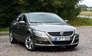 Серый Фольксваген CC / Passat CC 2009 в Кретинга, объемом двигателя 1.97 л и пробегом 300 тыс. км за 2800 €, фото 7 на AUTOMOTO.COM.LV