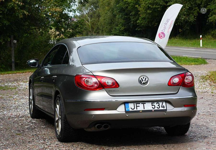Серый Фольксваген CC / Passat CC 2009 в Кретинга, объемом двигателя 1.97 л и пробегом 300 тыс. км за 2800 €, фото 10 на AUTOMOTO.COM.LV