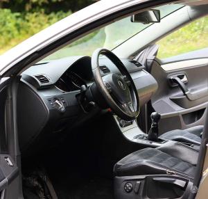 Серый Фольксваген CC / Passat CC 2009 в Кретинга, объемом двигателя 1.97 л и пробегом 300 тыс. км за 2800 €, фото 13 на AUTOMOTO.COM.LV