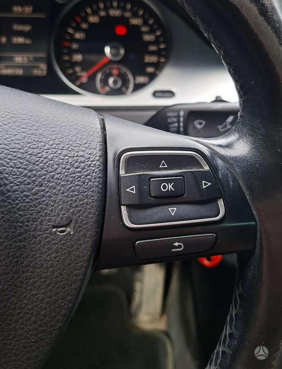 Серый Фольксваген CC / Passat CC 2009 в Кретинга, объемом двигателя 1.97 л и пробегом 300 тыс. км за 2800 €, фото 18 на AUTOMOTO.COM.LV