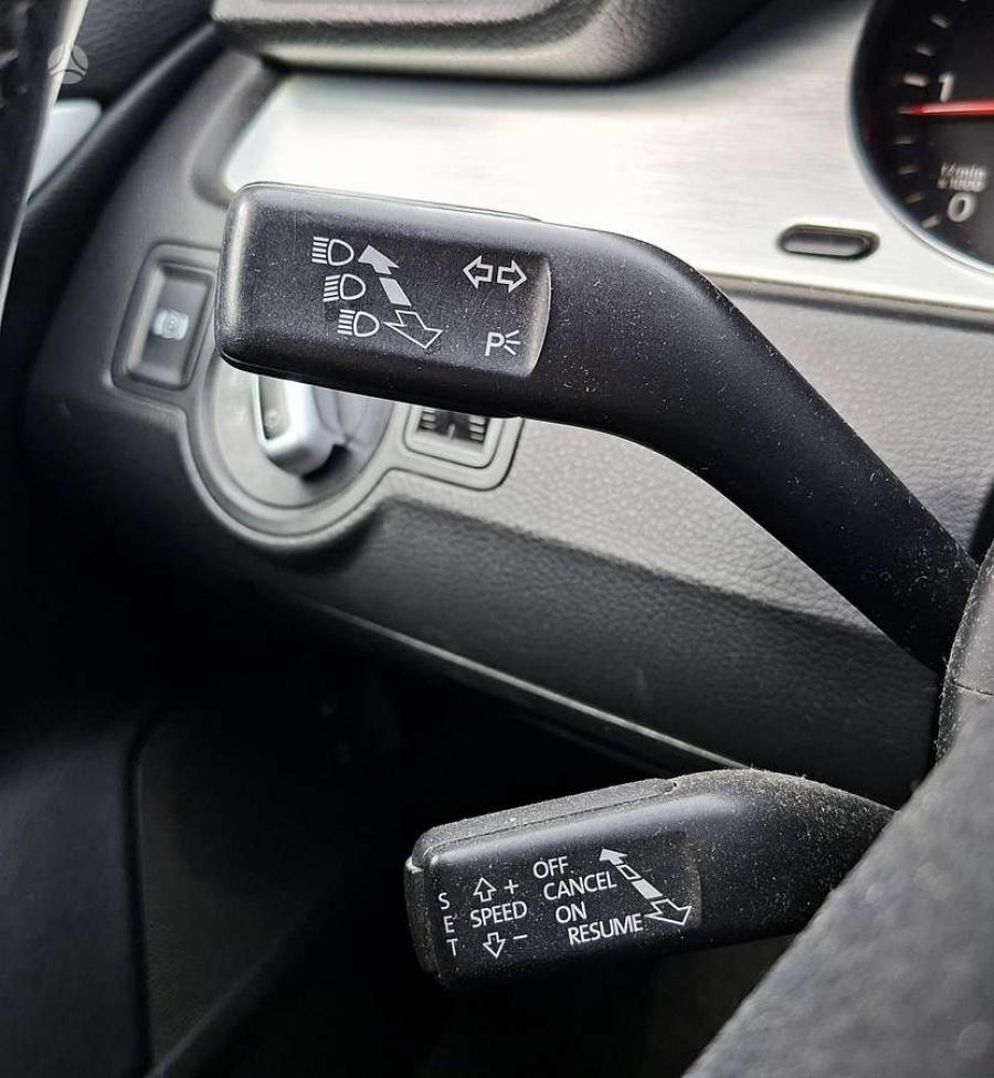 Серый Фольксваген CC / Passat CC 2009 в Кретинга, объемом двигателя 1.97 л и пробегом 300 тыс. км за 2800 €, фото 19 на AUTOMOTO.COM.LV