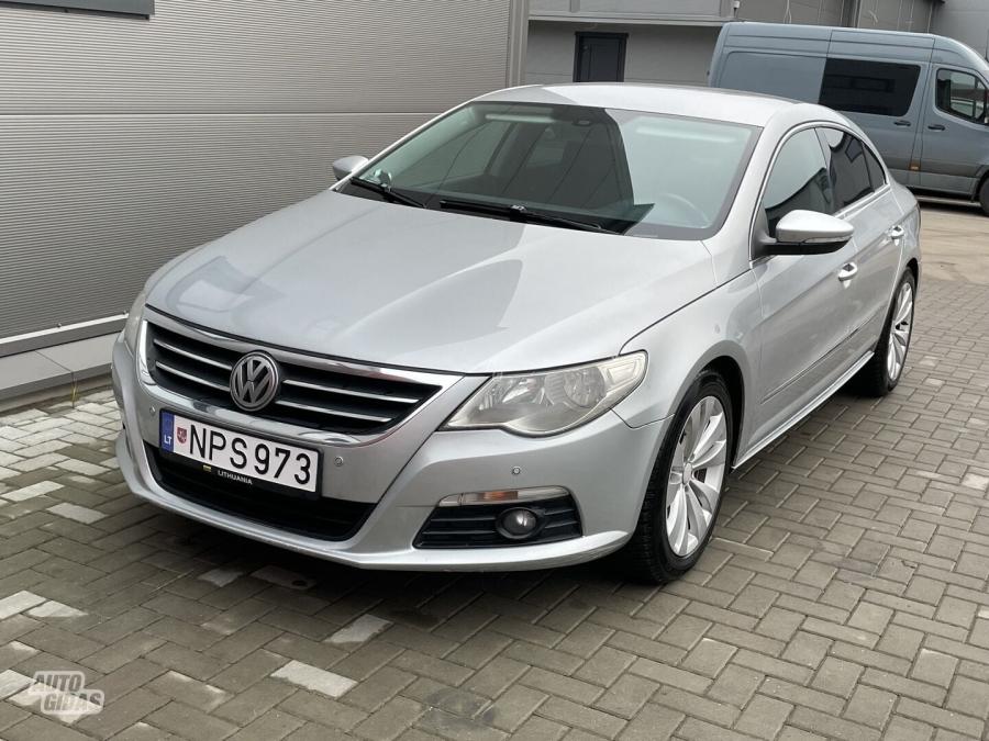 Pelēks Volkswagen CC / Passat CC 2010 Viļņa, ar dzinēja tilpumu 2.00 L un nobraukumu 400 tūkst. km par 3400 €, foto 1 vietnē AUTOMOTO.COM.LV
