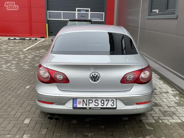 Pelēks Volkswagen CC / Passat CC 2010 Viļņa, ar dzinēja tilpumu 2.00 L un nobraukumu 400 tūkst. km par 3400 €, foto 4 vietnē AUTOMOTO.COM.LV