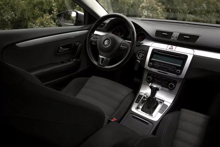 Серый Фольксваген CC / Passat CC 2010 в Елгава, объемом двигателя 2.00 л и пробегом 291 тыс. км за 6300 €, фото 8 на AUTOMOTO.COM.LV