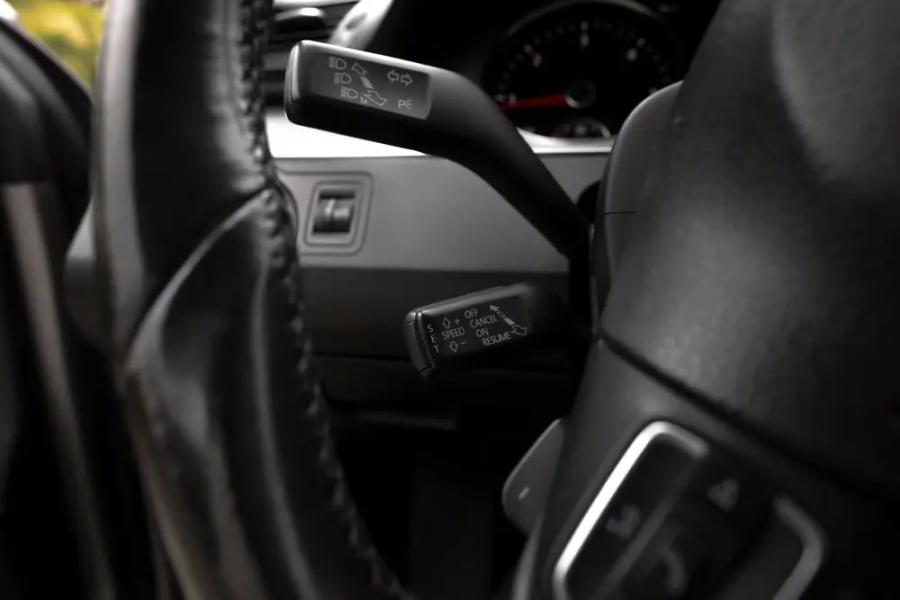 Серый Фольксваген CC / Passat CC 2010 в Елгава, объемом двигателя 2.00 л и пробегом 291 тыс. км за 6300 €, фото 15 на AUTOMOTO.COM.LV