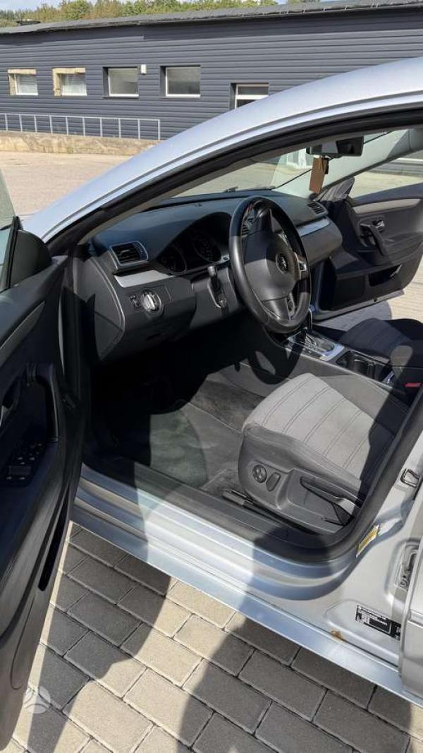 Volkswagen CC / Passat CC 2011 Kauņa vietnē Pelēks Volkswagen CC / Passat CC 2011 Kauņa, ar dzinēja tilpumu 1.97 L un nobraukumu 281 tūkst. km par 4700 €, foto 10 vietnē AUTOMOTO.COM.LV