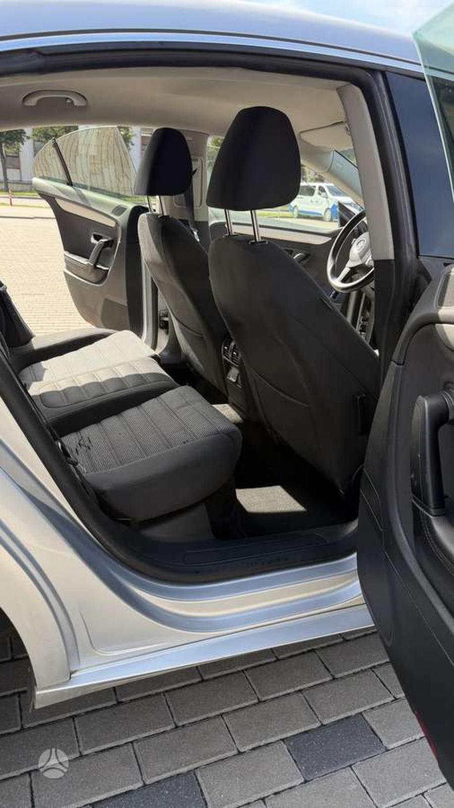 Pelēks Volkswagen CC / Passat CC 2011 Kauņa, ar dzinēja tilpumu 1.97 L un nobraukumu 281 tūkst. km par 4700 €, foto 12 vietnē AUTOMOTO.COM.LV
