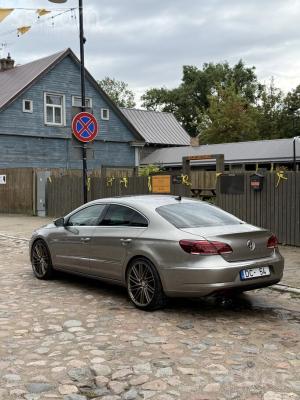 Grey Volkswagen CC / Passat CC 2012 in Jelgava, with an engine capacity of 2.00 L and mileage of 291 thousand km for 9300 €, photo 3 on AUTOMOTO.COM.LV