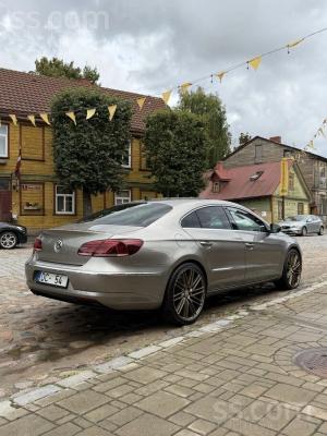 Grey Volkswagen CC / Passat CC 2012 in Jelgava, with an engine capacity of 2.00 L and mileage of 291 thousand km for 9300 €, photo 5 on AUTOMOTO.COM.LV