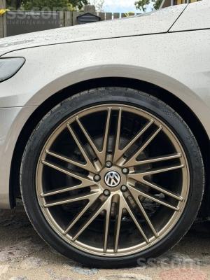 Grey Volkswagen CC / Passat CC 2012 in Jelgava, with an engine capacity of 2.00 L and mileage of 291 thousand km for 9300 €, photo 8 on AUTOMOTO.COM.LV