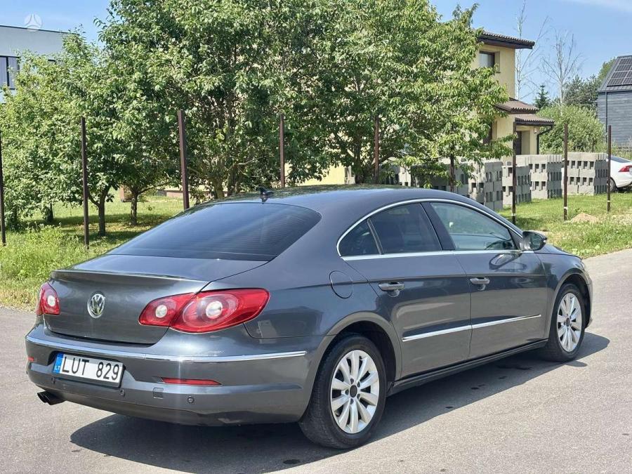 Grey Volkswagen CC / Passat CC 2009 in Vilnius, with an engine capacity of 1.98 L and mileage of 236 thousand km for 3500 €, photo 4 on AUTOMOTO.COM.LV