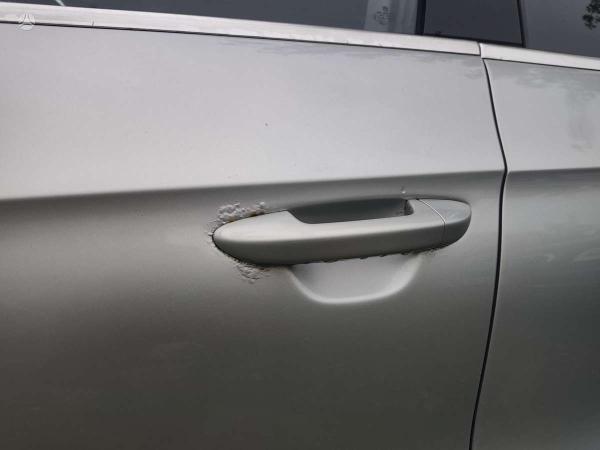 Grey Volkswagen CC / Passat CC 2009 in Panevezys, with an engine capacity of 2.00 L and mileage of 267 thousand km for 3200 €, photo 8 on AUTOMOTO.COM.LV