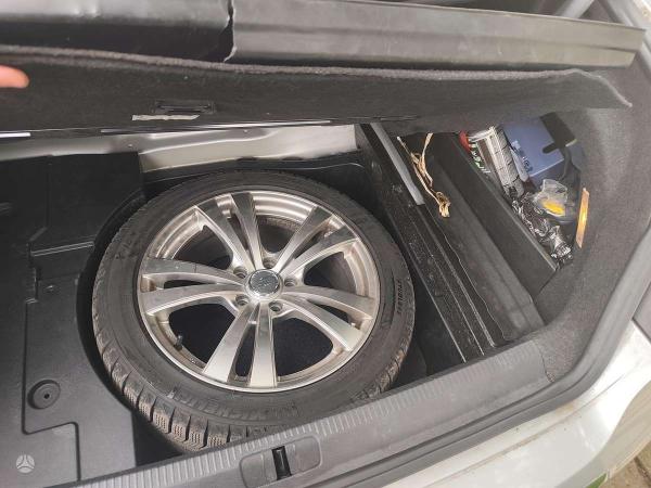 Grey Volkswagen CC / Passat CC 2009 in Panevezys, with an engine capacity of 2.00 L and mileage of 267 thousand km for 3200 €, photo 11 on AUTOMOTO.COM.LV