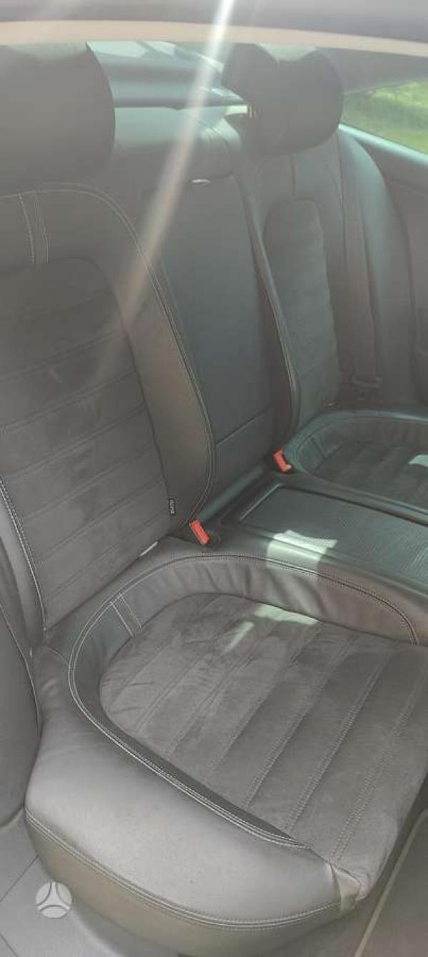 Grey Volkswagen CC / Passat CC 2009 in Vilnius, with an engine capacity of 1.97 L and mileage of 241 thousand km for 2350 €, photo 11 on AUTOMOTO.COM.LV