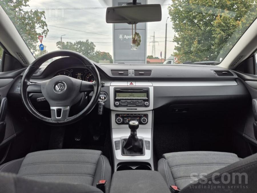 Pelēks Volkswagen CC / Passat CC 2009 Rīga, ar dzinēja tilpumu 2.00 L un nobraukumu 290 tūkst. km par 3900 €, foto 12 vietnē AUTOMOTO.COM.LV