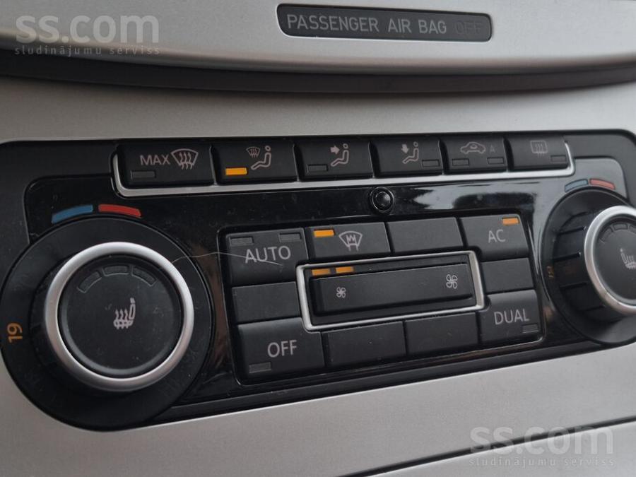 Pelēks Volkswagen CC / Passat CC 2009 Rīga, ar dzinēja tilpumu 2.00 L un nobraukumu 290 tūkst. km par 3900 €, foto 14 vietnē AUTOMOTO.COM.LV