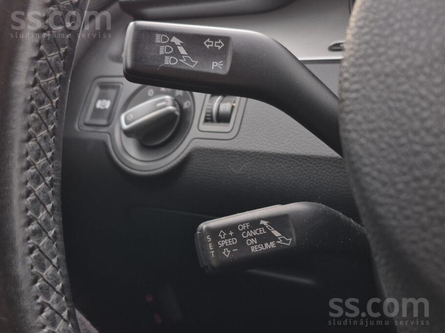 Pelēks Volkswagen CC / Passat CC 2009 Rīga, ar dzinēja tilpumu 2.00 L un nobraukumu 290 tūkst. km par 3900 €, foto 15 vietnē AUTOMOTO.COM.LV