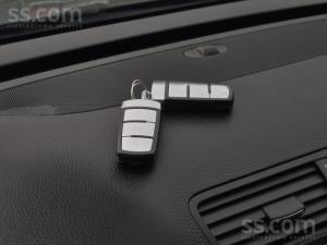 Pelēks Volkswagen CC / Passat CC 2009 Rīga, ar dzinēja tilpumu 2.00 L un nobraukumu 290 tūkst. km par 3900 €, foto 20 vietnē AUTOMOTO.COM.LV