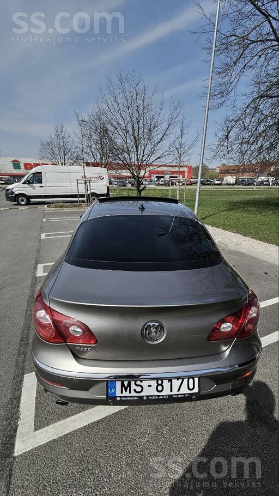 Grey Volkswagen CC / Passat CC 2011 in Jelgava, with an engine capacity of 3.60 L and mileage of 200 thousand km for 4550 €, photo 20 on AUTOMOTO.COM.LV
